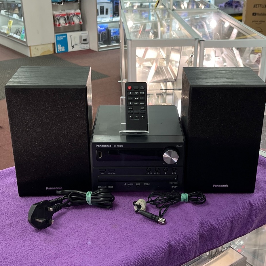 Pre-owned Panasonic Micro Hi-fi System - Own4Less